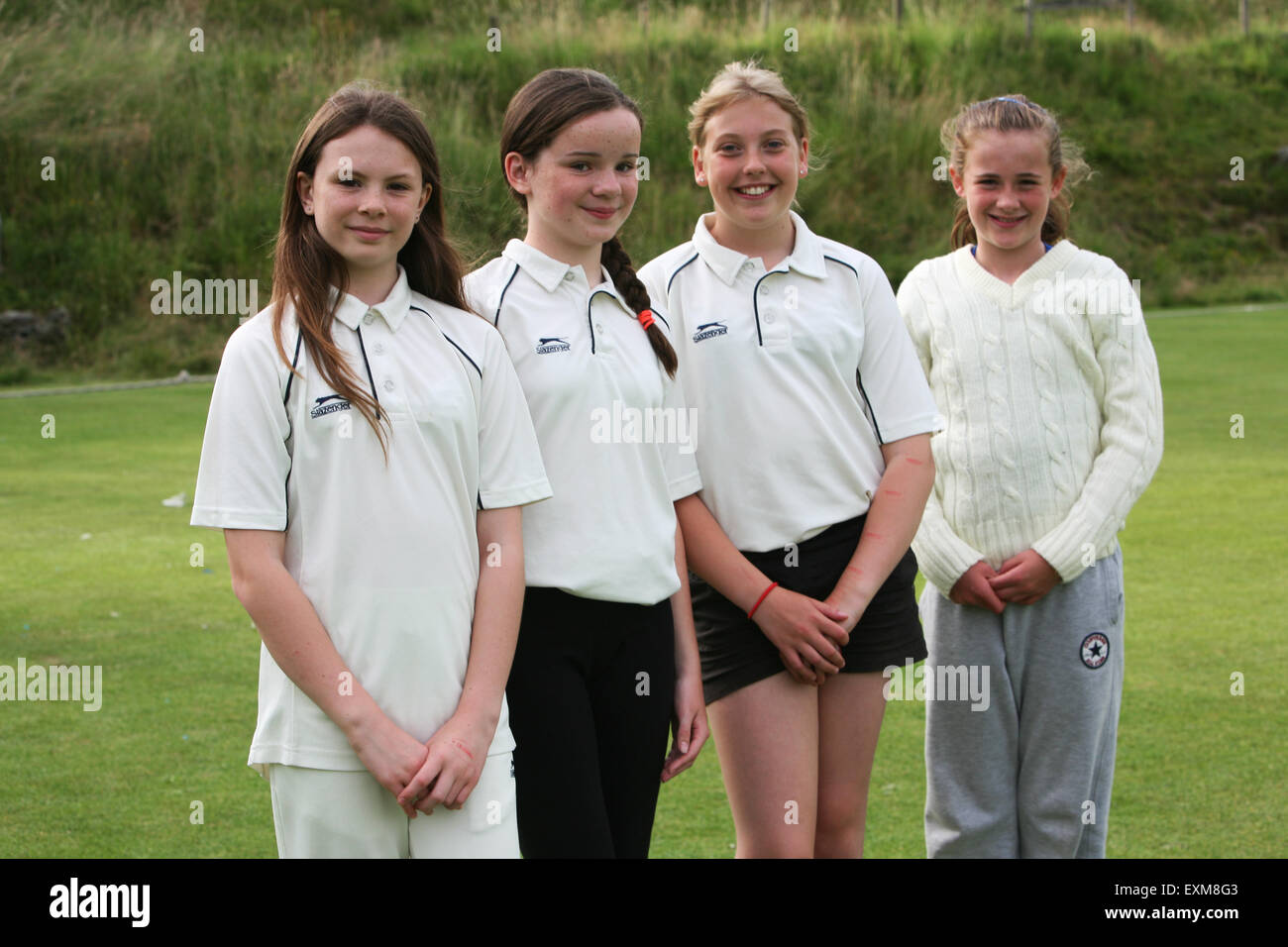 Sheffield Cricket Club Left to Right: harriet Brouhgton freya Miller ...