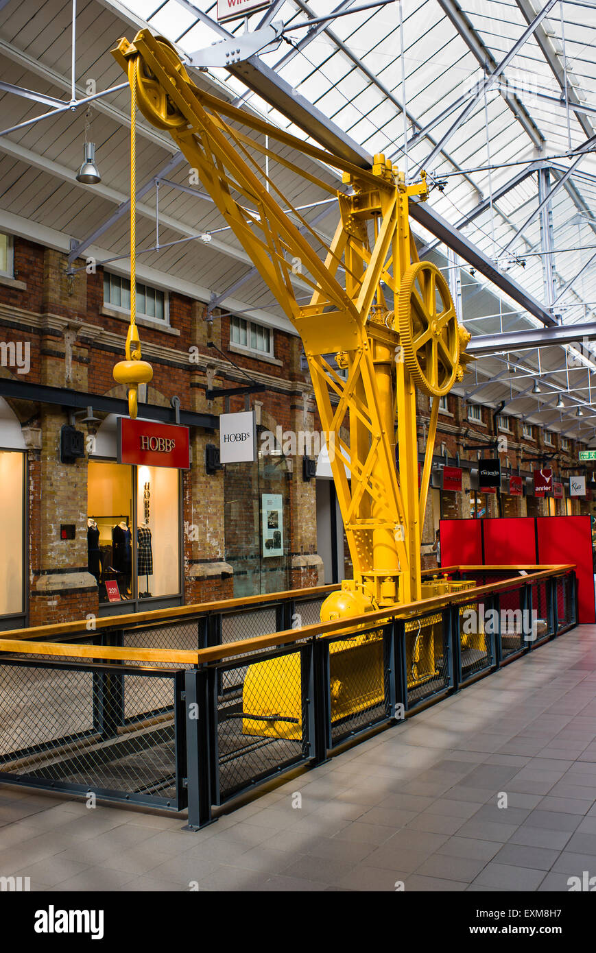 Old industrial crane a relic of the former Great Western railway works ...
