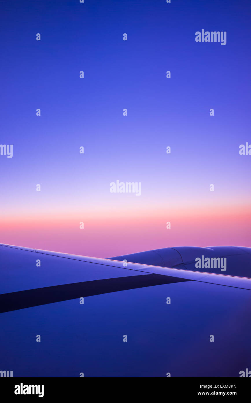 Shanghai Doha airplane Stock Photo - Alamy