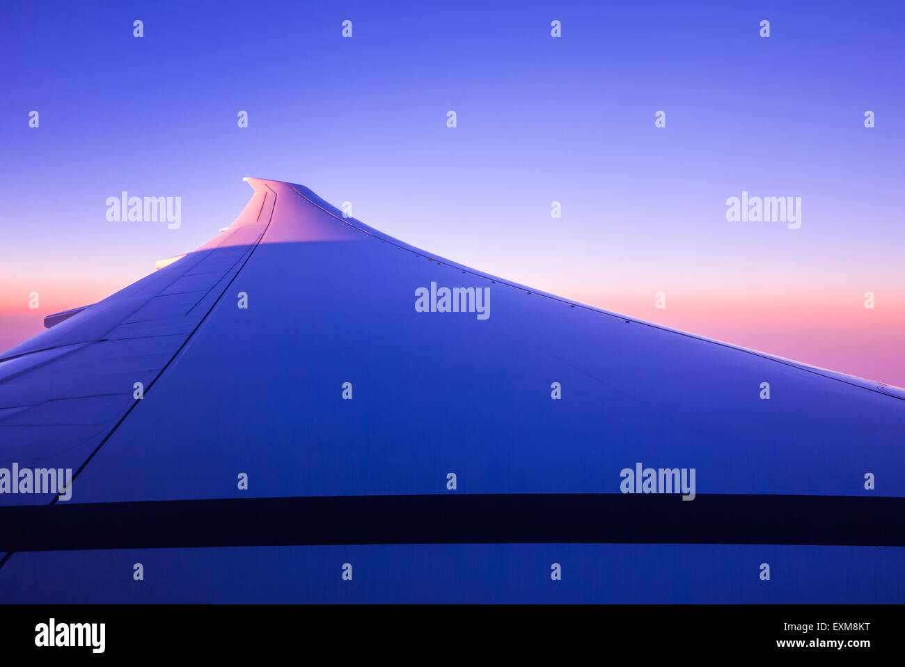 Shanghai Doha airplane Stock Photo - Alamy