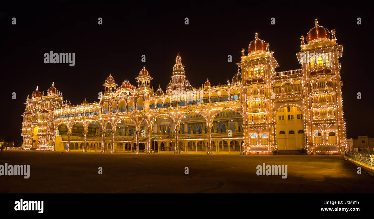 Top view of mysore palace hi-res stock photography and images - Alamy