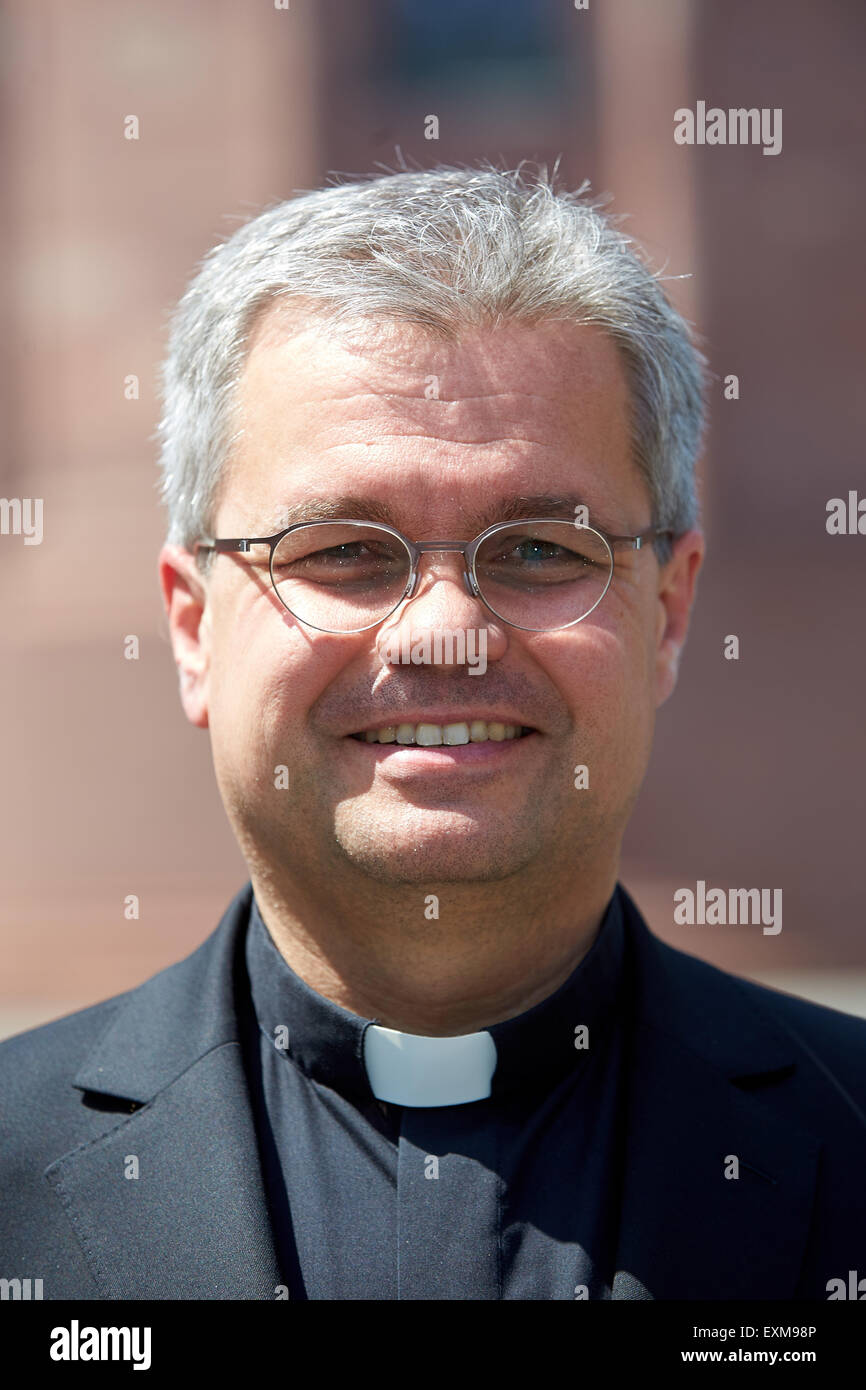 Mainz, Germany. 15th July, 2015. The new Auxiliary Bishop in the ...