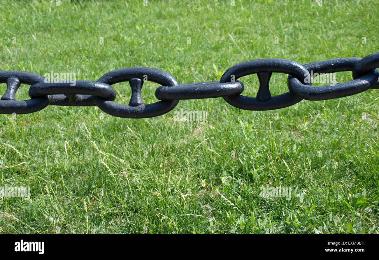Bind chain hi-res stock photography and images - Alamy