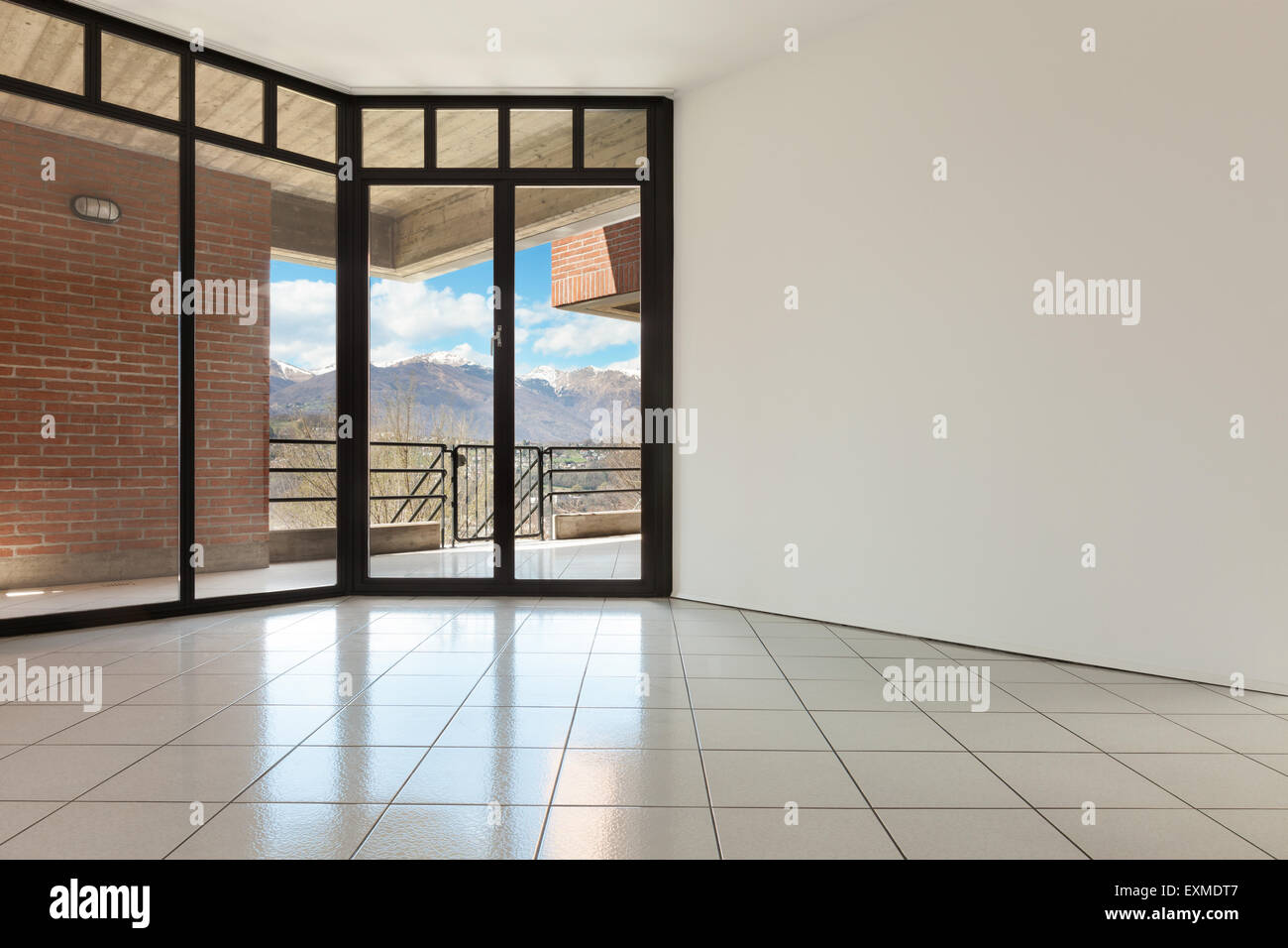 Architecture, Interiors of empty apartment, room with windows Stock ...