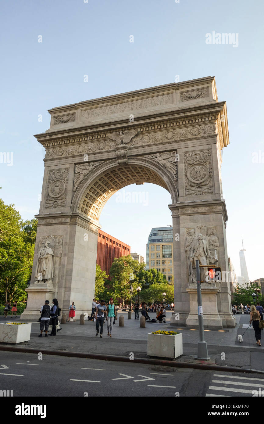The Washington Square Arch, landmark in Manhattan, Greenwich Village ...