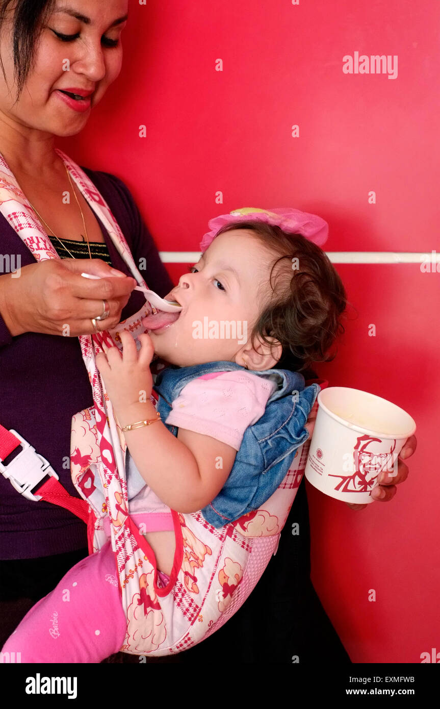 Kentucky fried chicken child hi-res stock photography and images - Alamy