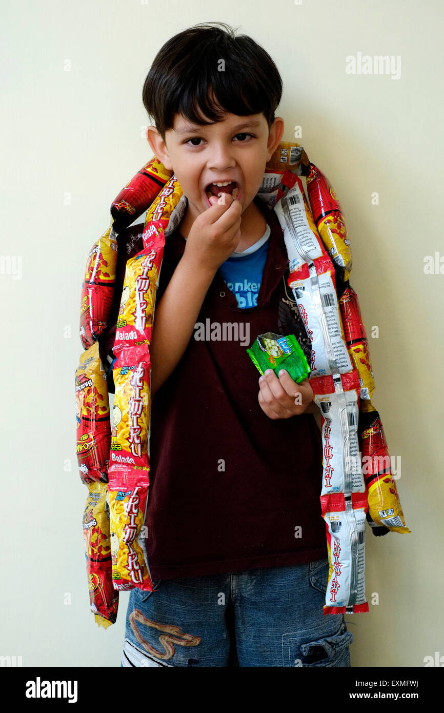 Snack packets hi-res stock photography and images - Alamy