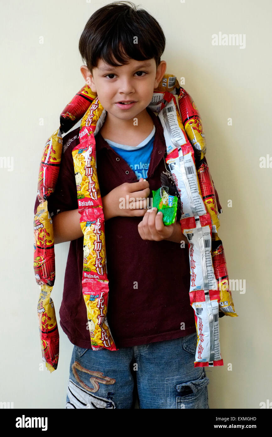 Snack packets hi-res stock photography and images - Alamy