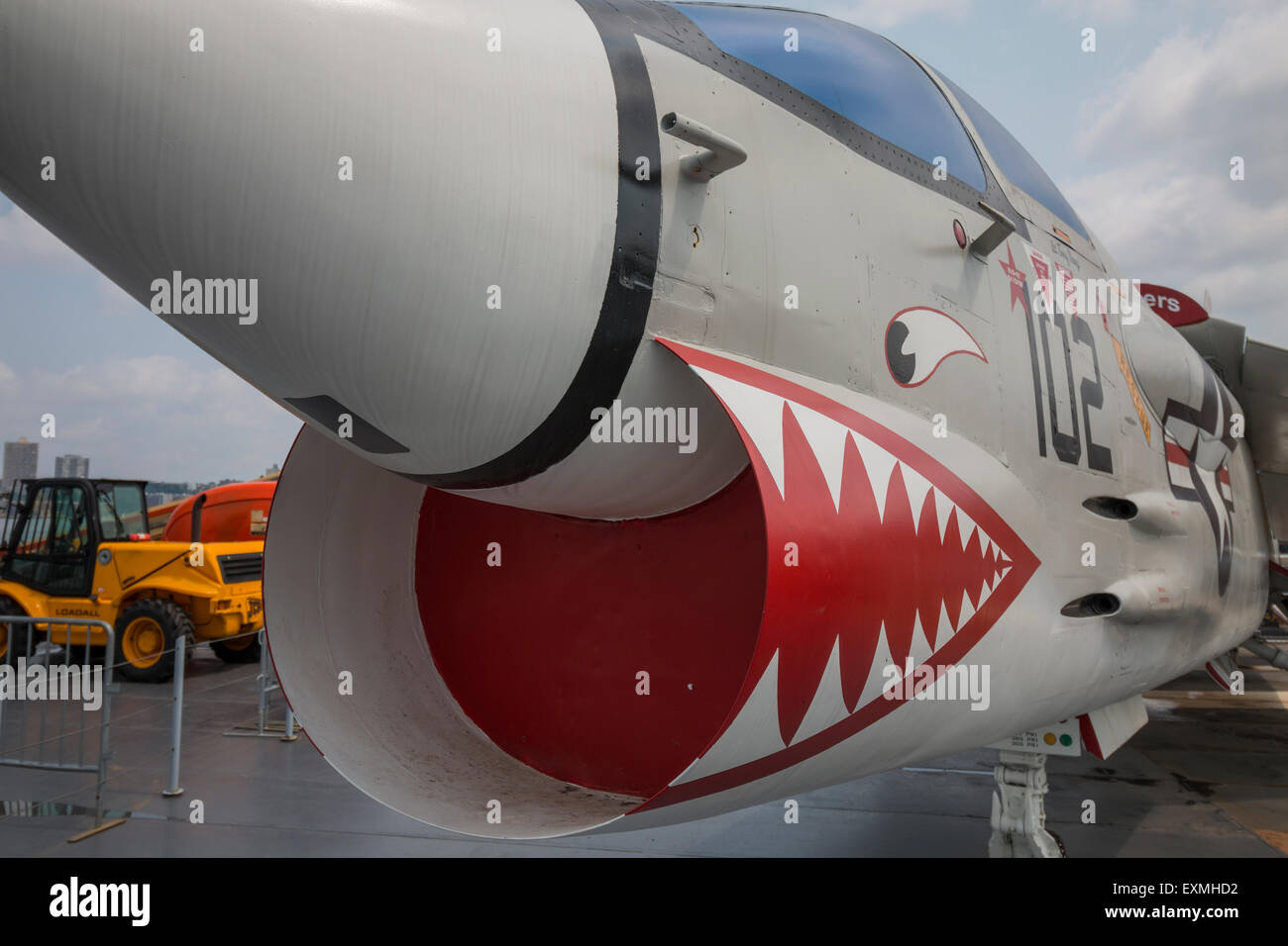 Airplane mechanics hi-res stock photography and images - Alamy