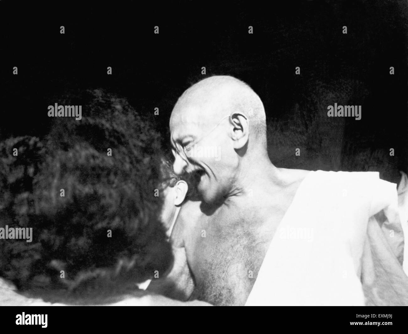 Hearty laugh hi-res stock photography and images - Alamy