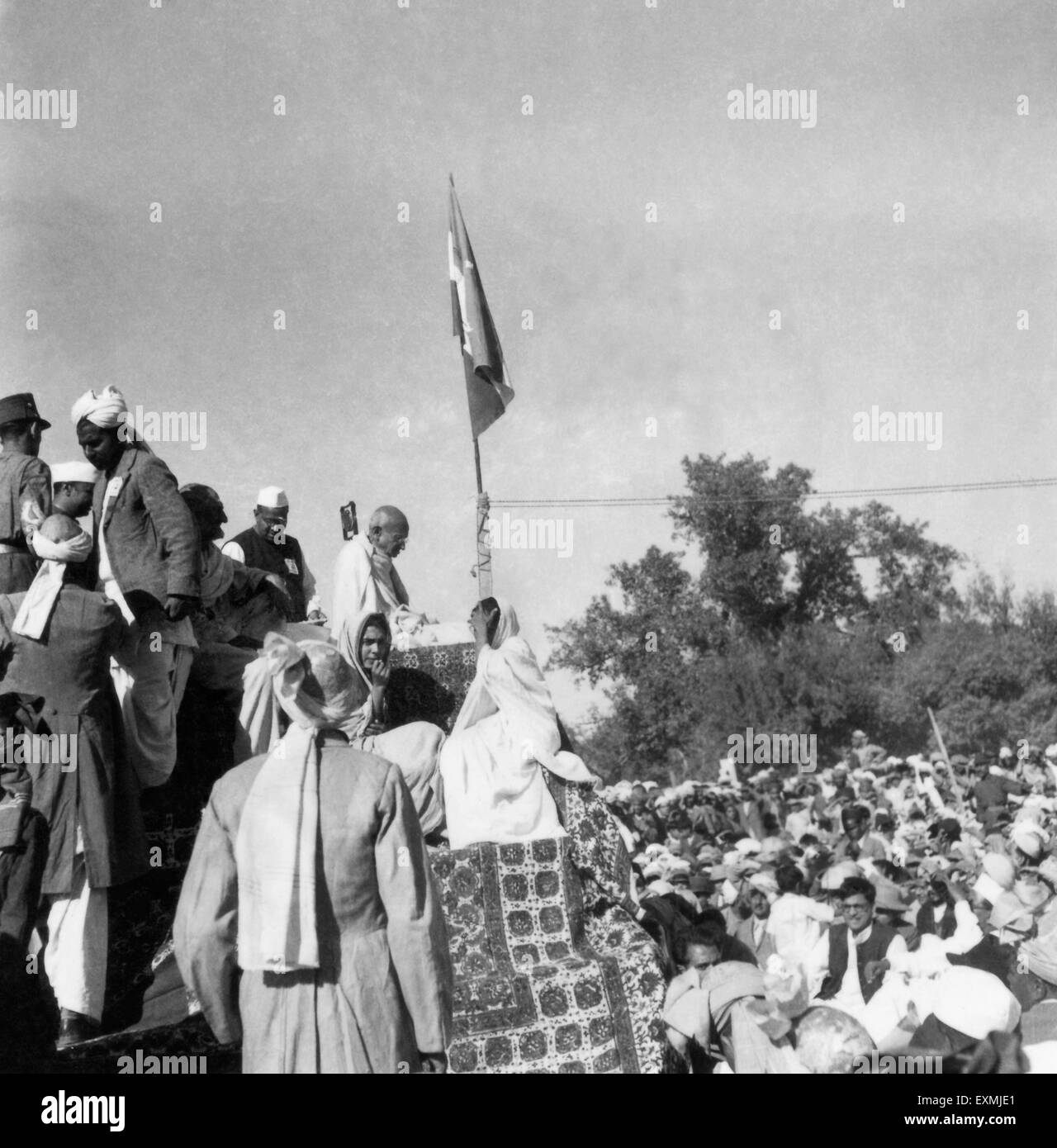 Mahatma gandhi frontier gandhi hi-res stock photography and images - Alamy