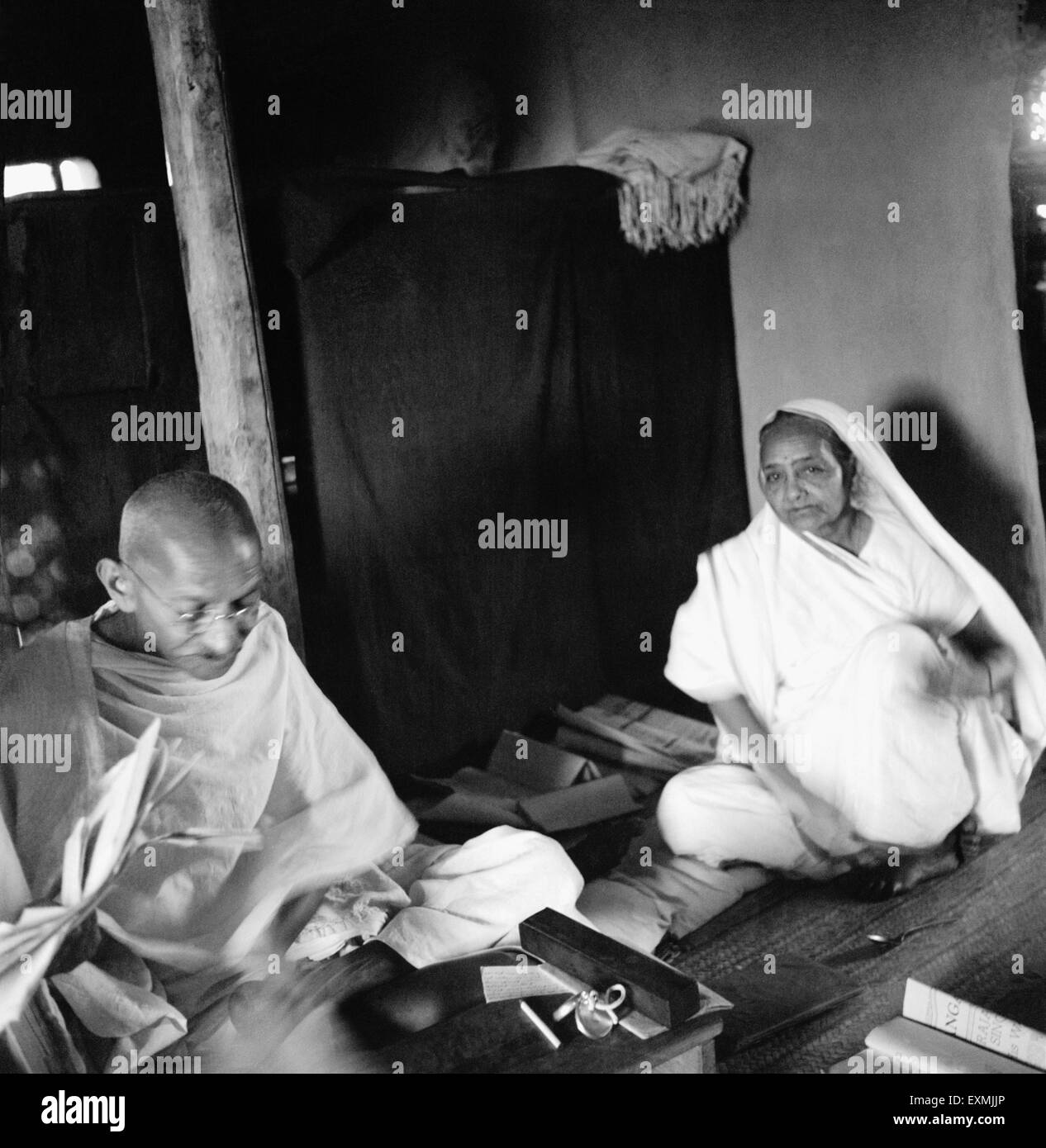 Mahatma gandhi Black and White Stock Photos & Images - Alamy
