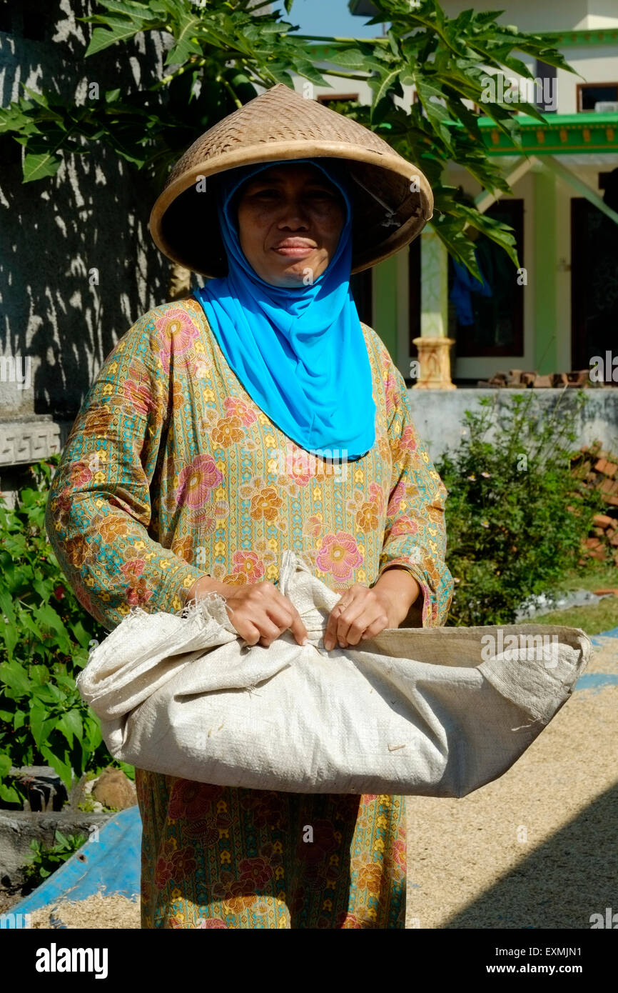 Drying out rice hi-res stock photography and images - Alamy