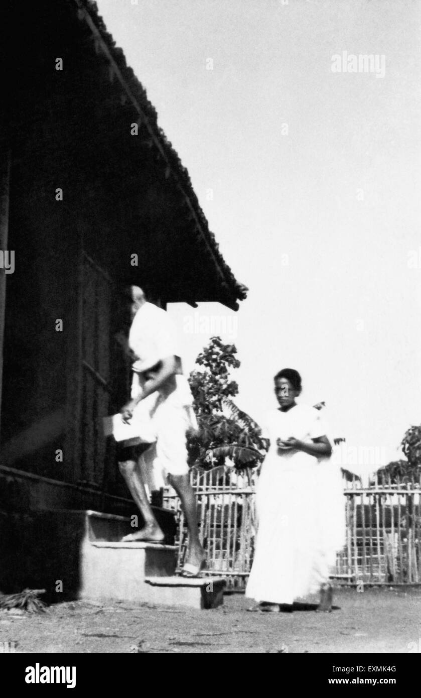 Mahatma gandhi sevagram ashram 1941 hi-res stock photography and images ...