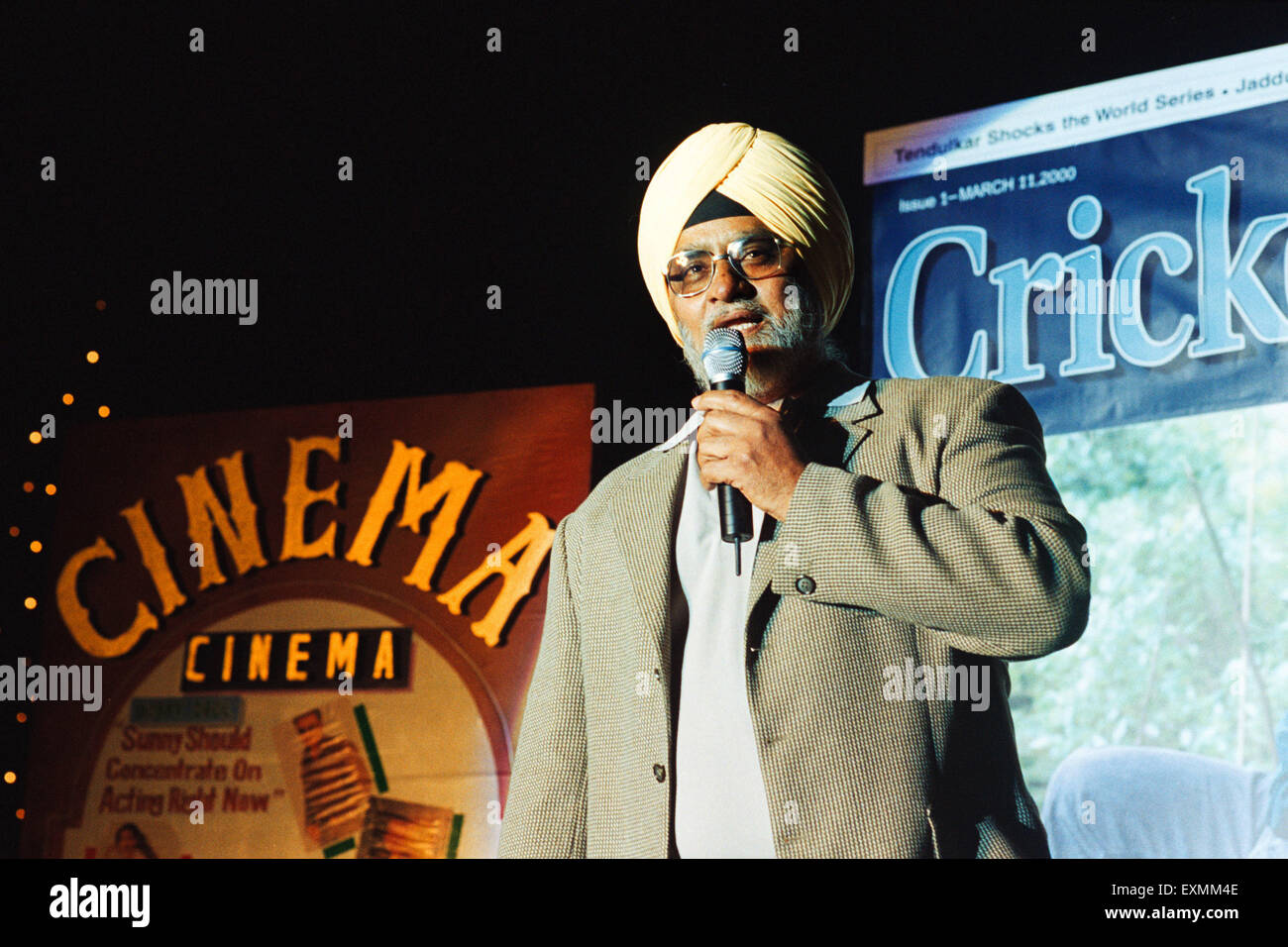 Bishan bedi of india bowling hi-res stock photography and images - Alamy