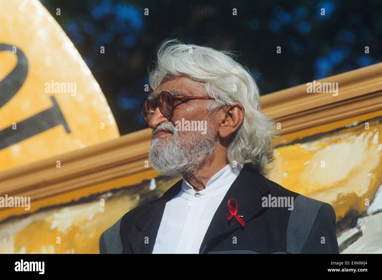 World famous painter m f hussain hi-res stock photography and images ...