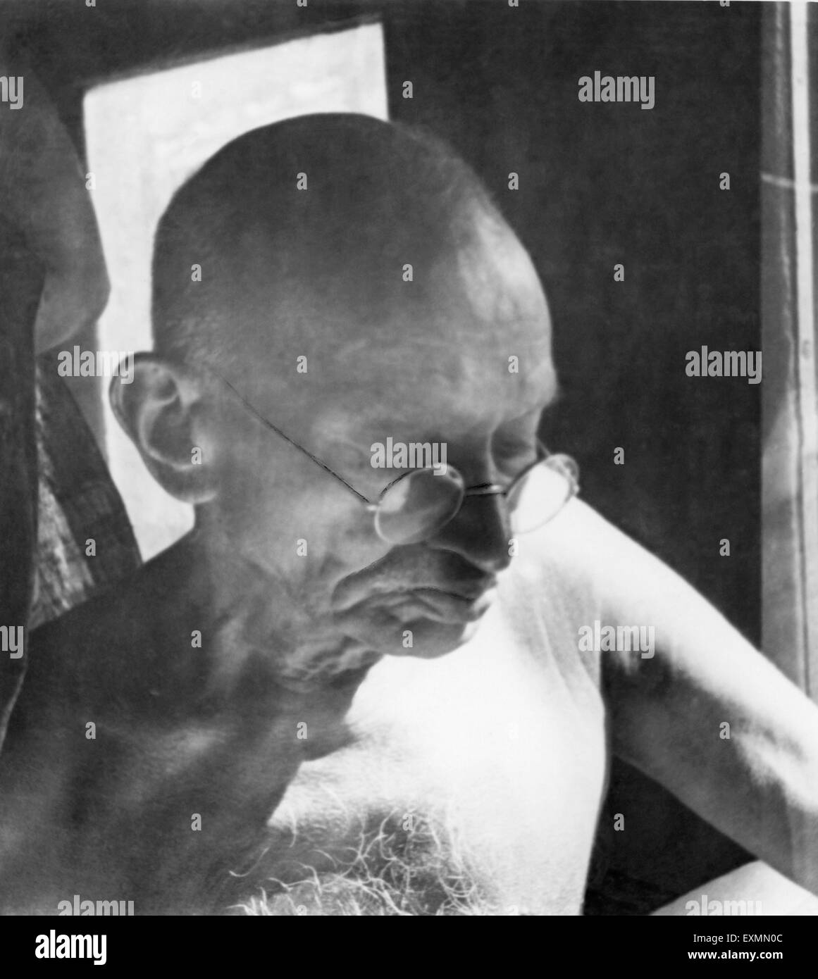 Mahatma Gandhi sitting in train india 1945 Stock Photo - Alamy