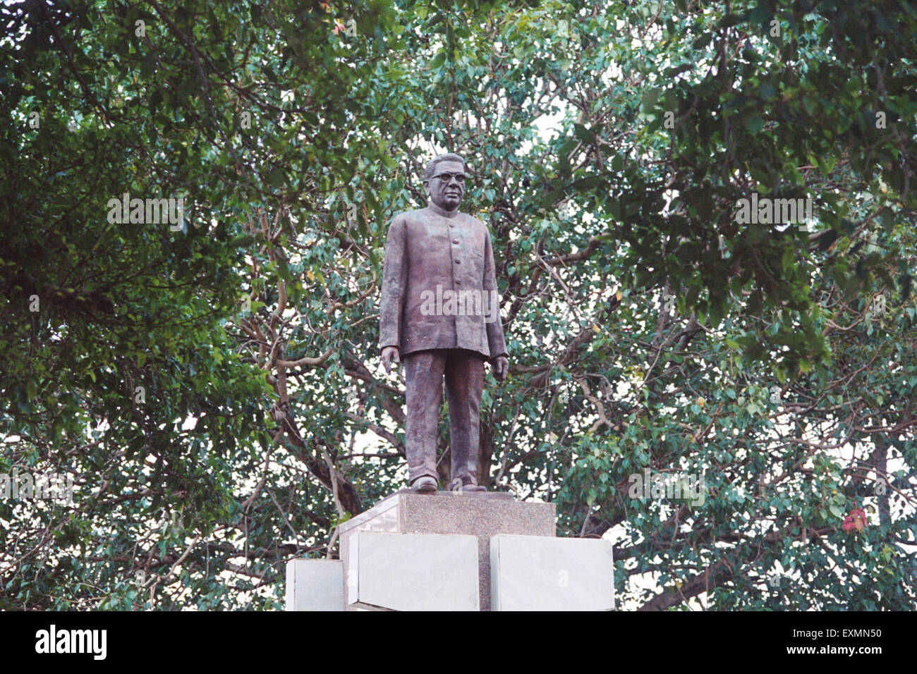 Vasantrao Naik, bronze statue, Indian politician, Chief Minister of ...