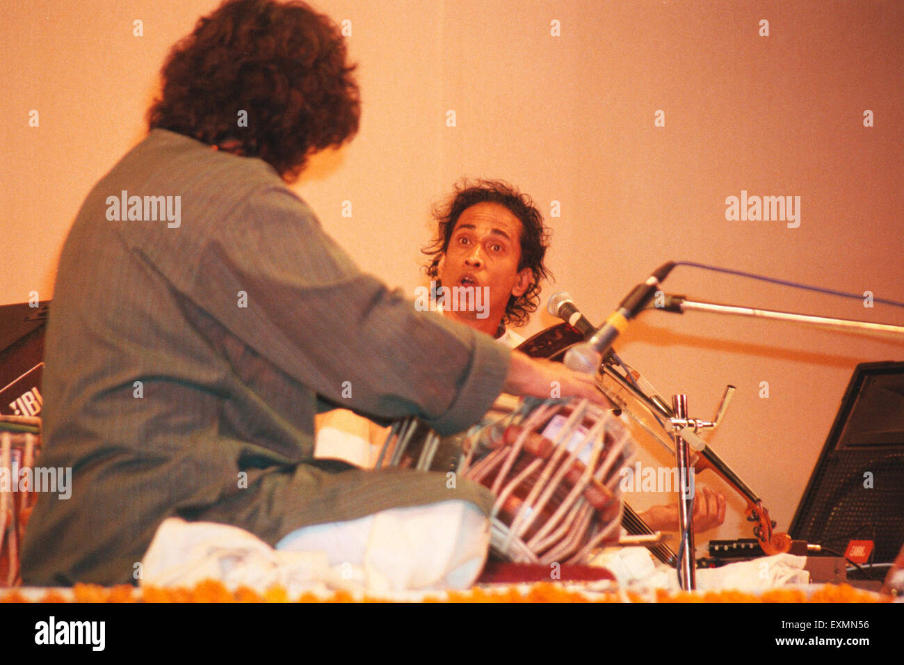 L. Shankar and Zakir Hussain Stock Photo - Alamy