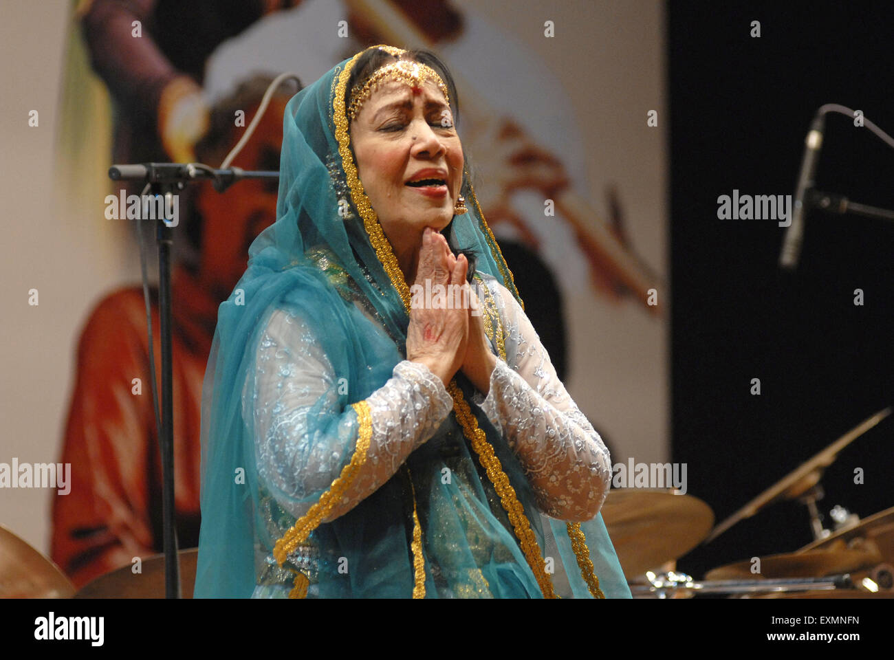 Sitara Devi, Indian dancer, classical Kathak style dancing, singer ...