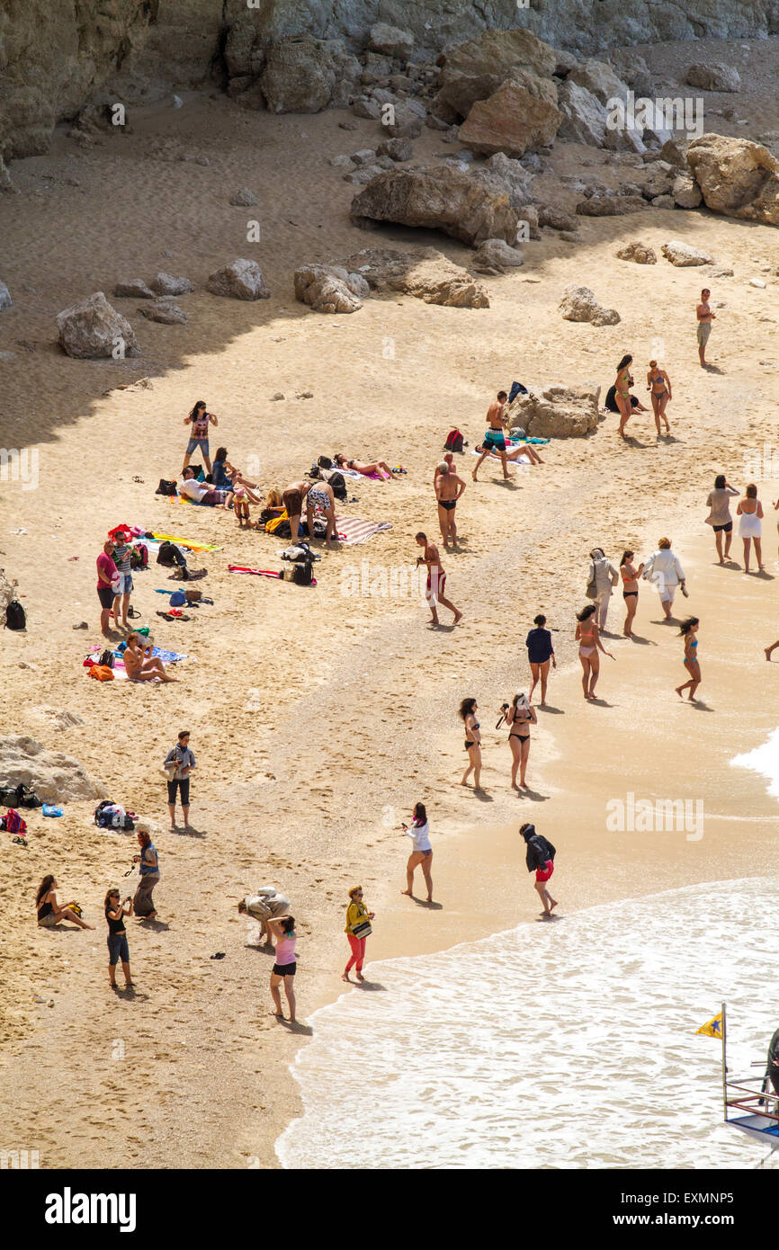 Crowded beach greece hi-res stock photography and images - Alamy