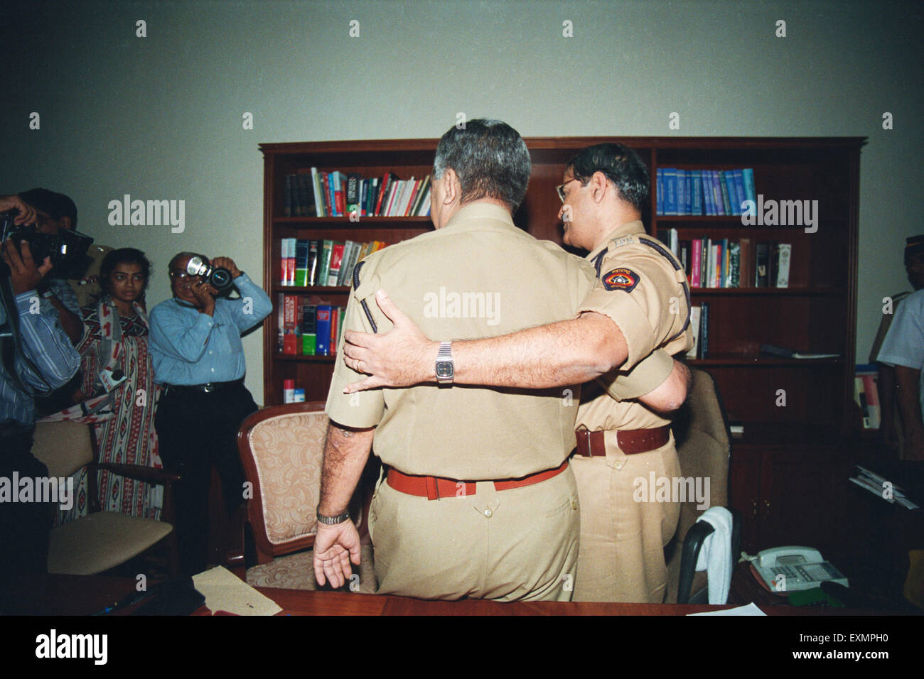 Police policemen officers hi-res stock photography and images - Alamy