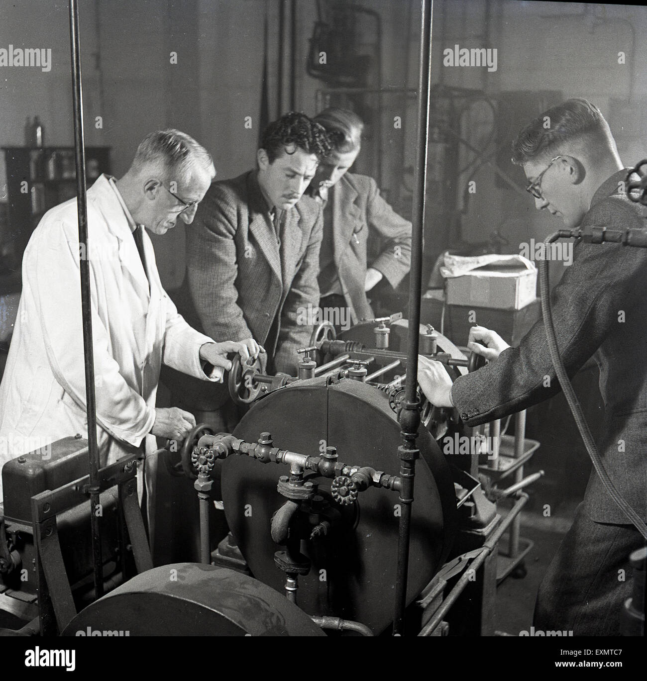 Historical 1950s young engineering apprentice hi-res stock photography ...