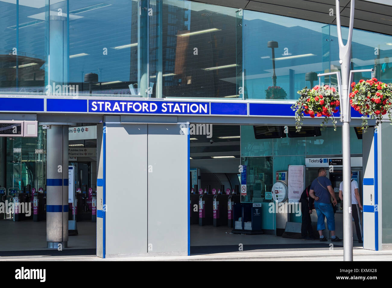Stratford Railway station, London, England, U.K Stock Photo - Alamy