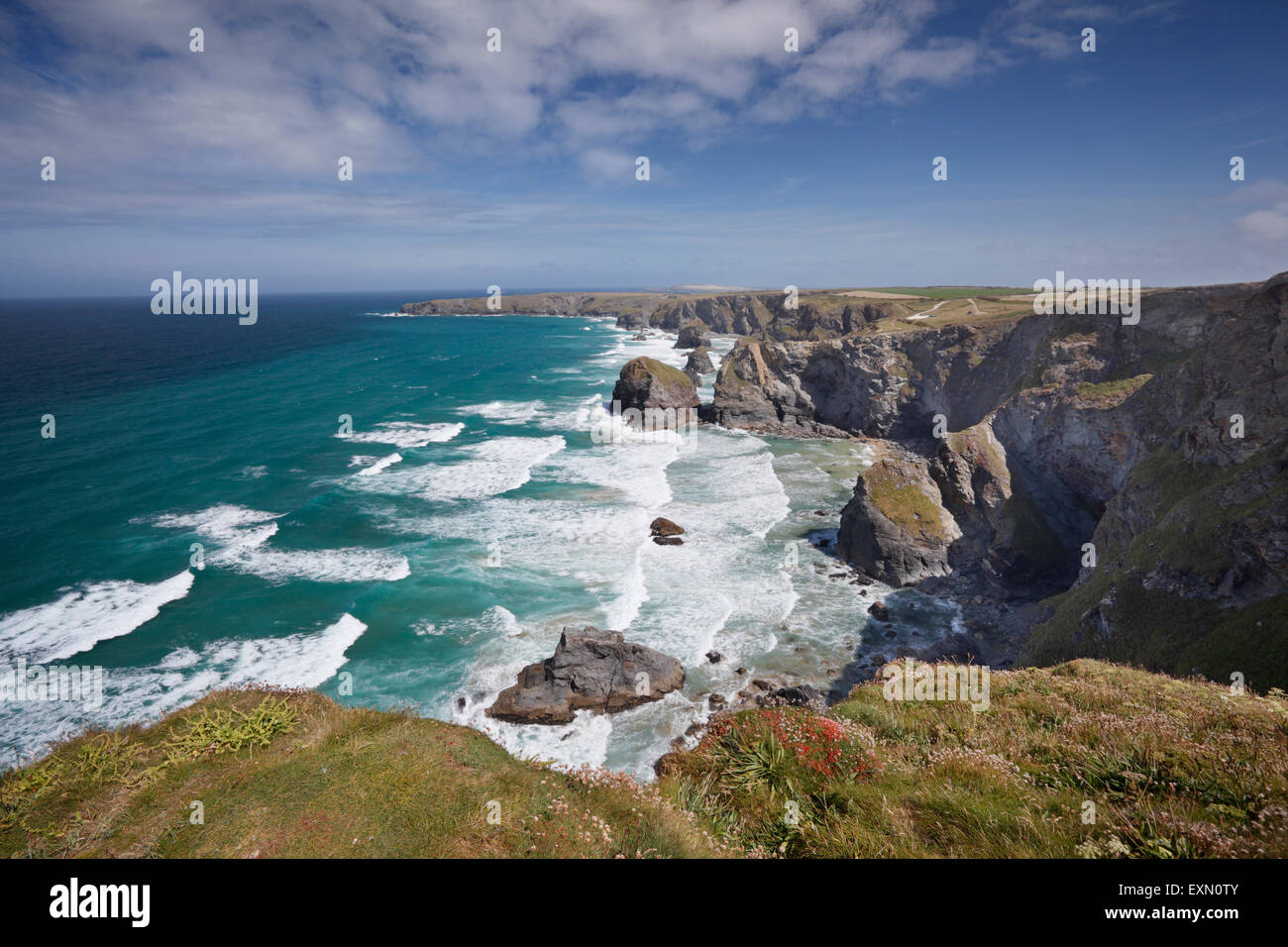 Seaside rocks sky cliffs cornwall uk britain hi-res stock photography ...