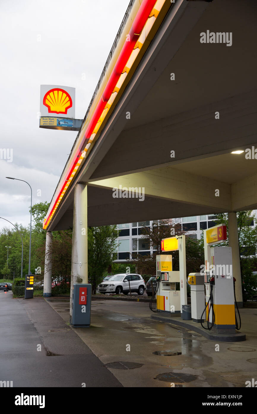 Switzerland gas station hi-res stock photography and images - Alamy
