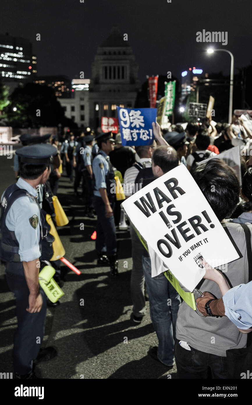 Change for ordinary people hi-res stock photography and images - Alamy