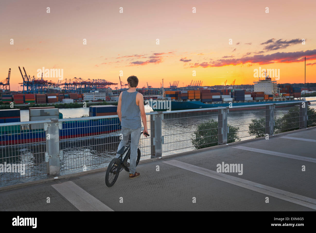 Boy feet car hi-res stock photography and images - Alamy