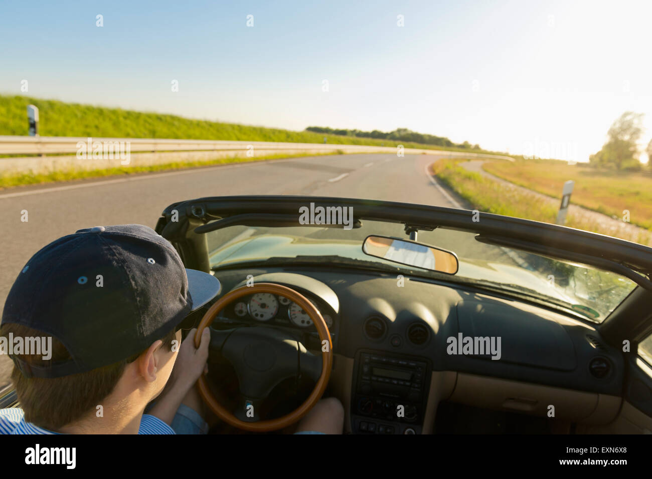 Driving in the country hi-res stock photography and images - Alamy