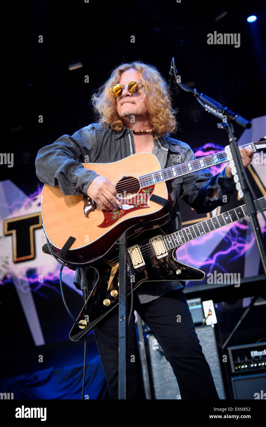 Tesla band hi-res stock photography and images - Alamy