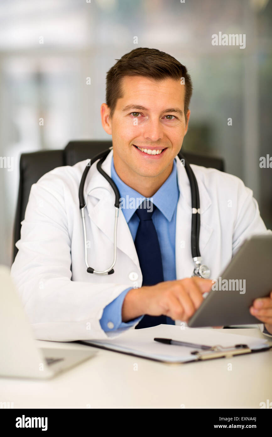 Modern doctor hi-res stock photography and images - Alamy