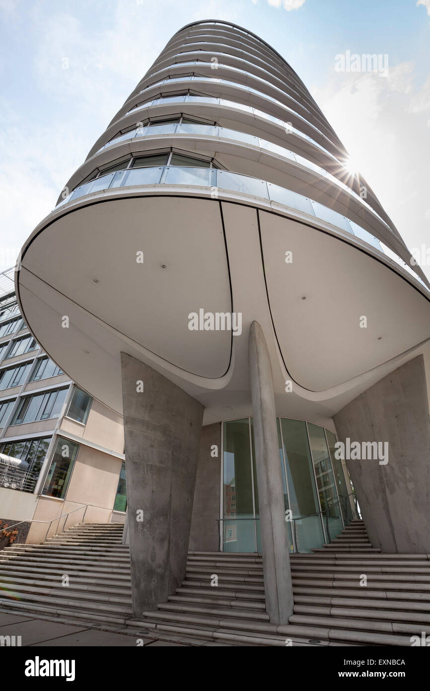 Oval residential tower hi-res stock photography and images - Alamy