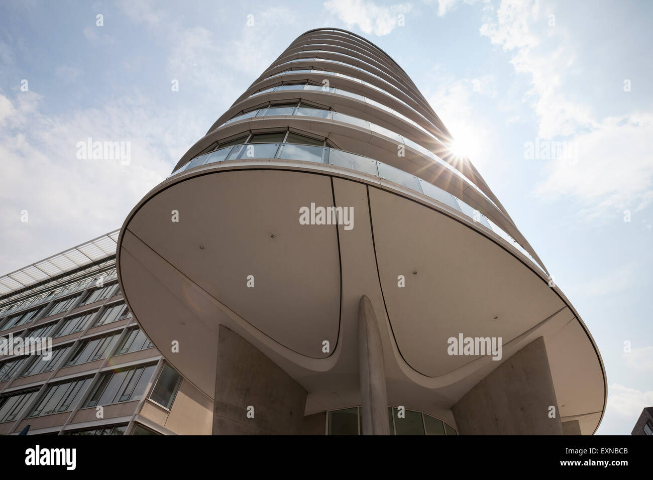 Germany, Hamburg, upward view of oval tower house at Harbour City Stock ...
