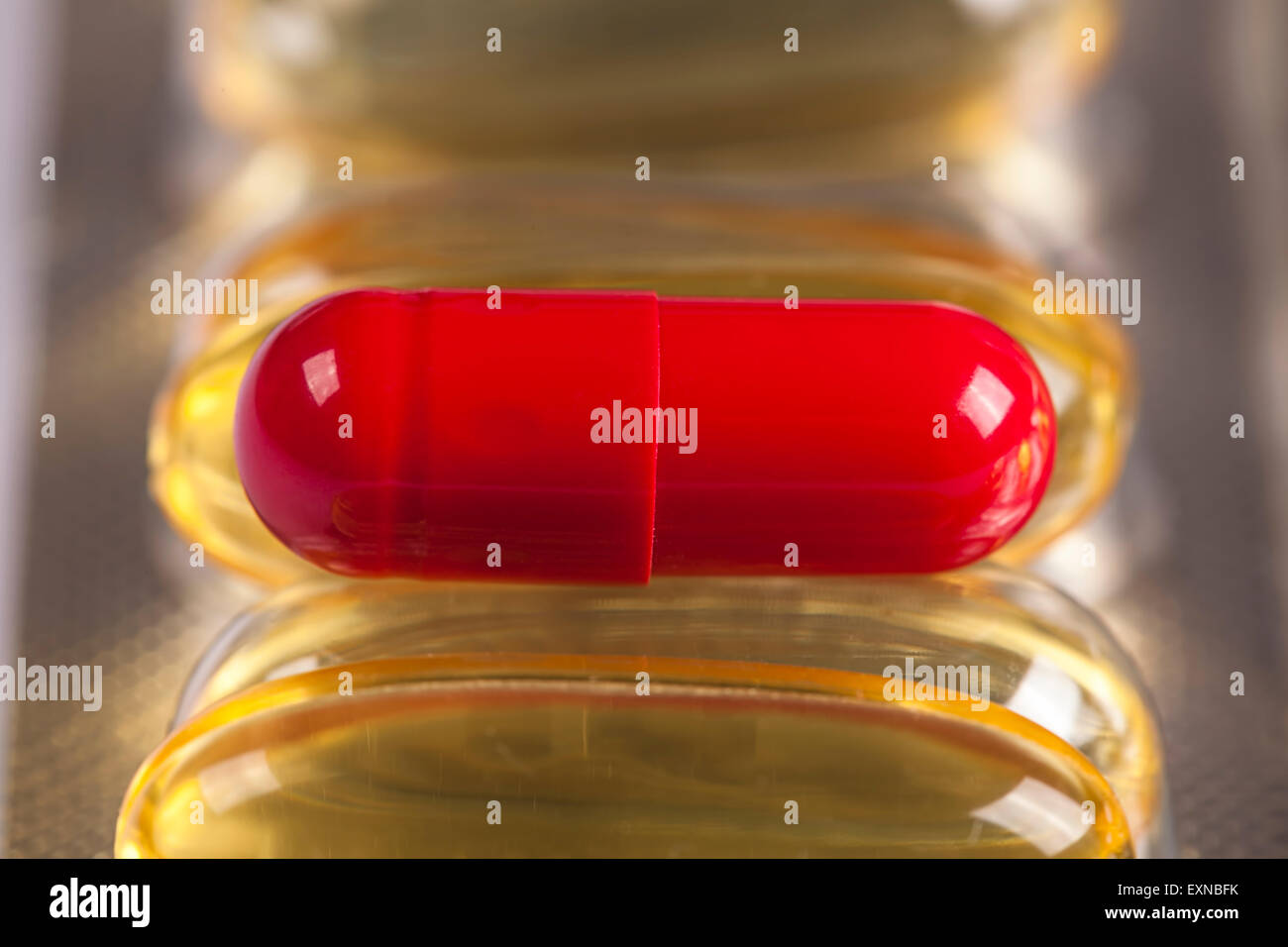 Pill capsule drug hi-res stock photography and images - Alamy