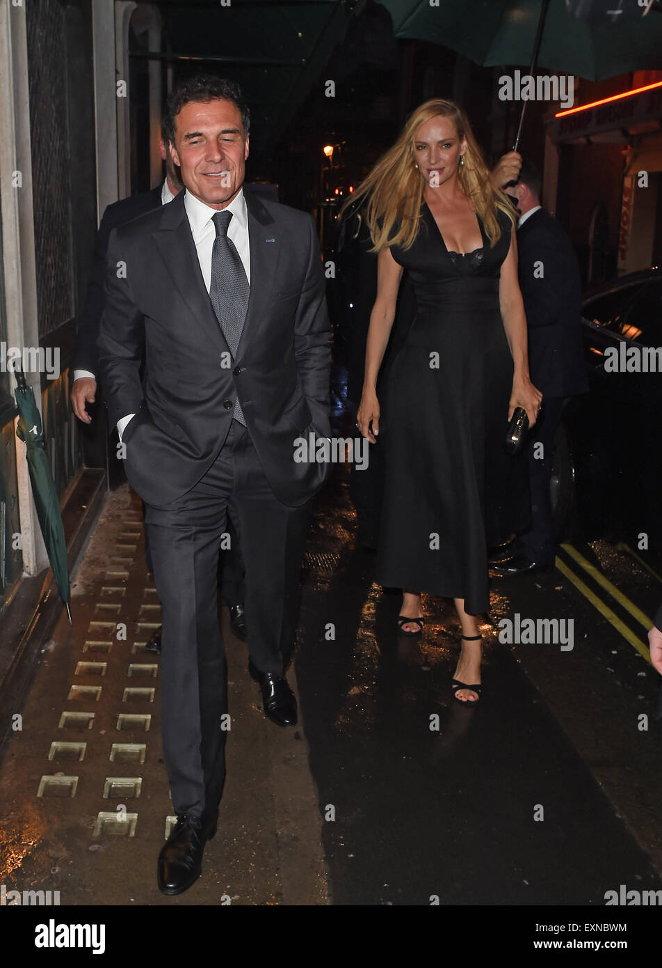 Uma thurman vanity fair party hi-res stock photography and images - Alamy