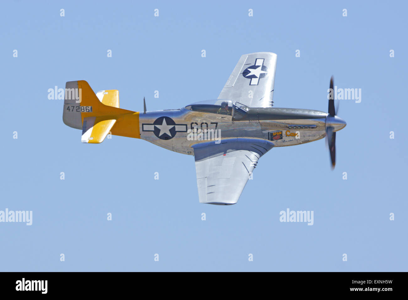 P 51 mustang wwii hi-res stock photography and images - Alamy