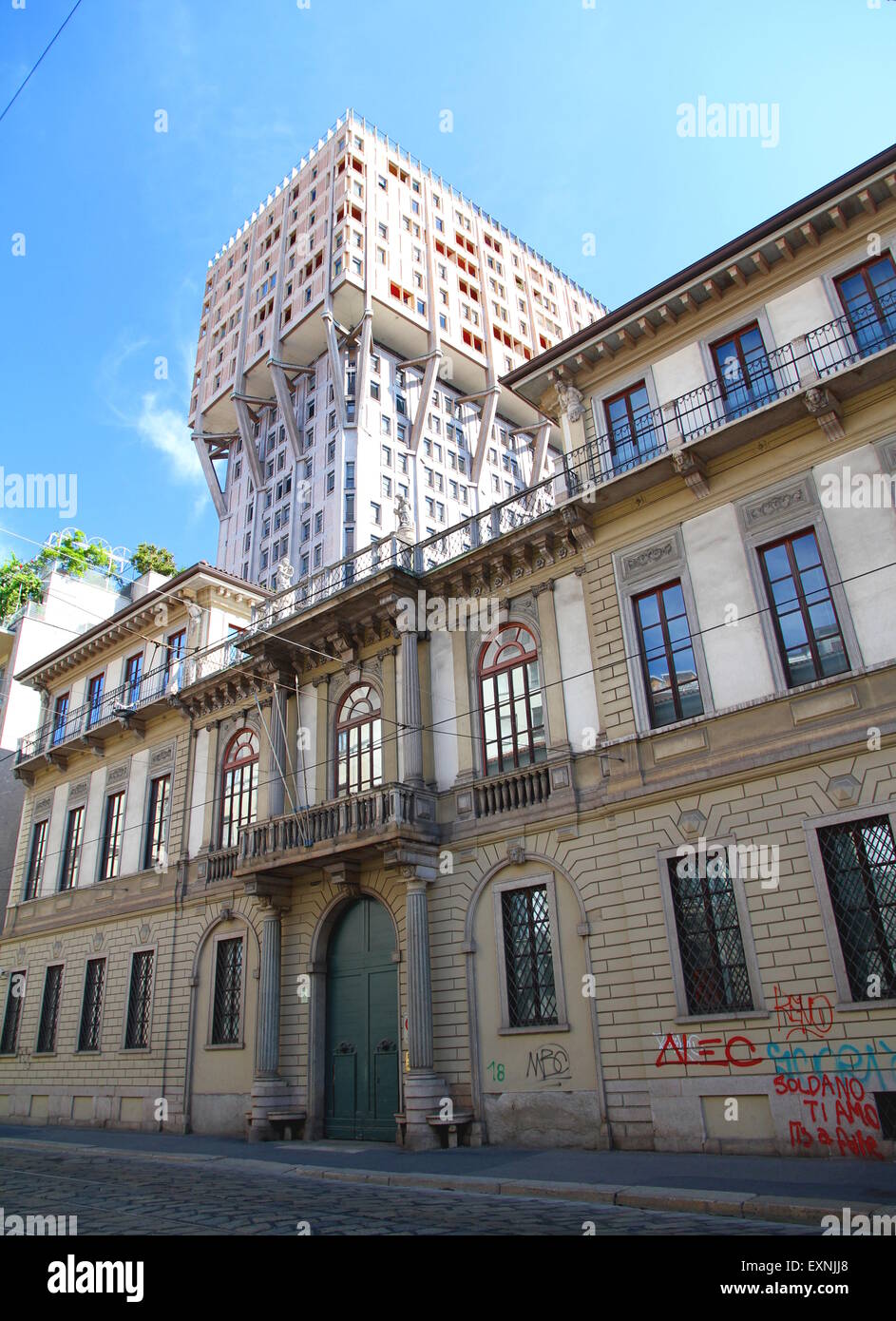 Ugly tower building hi-res stock photography and images - Alamy