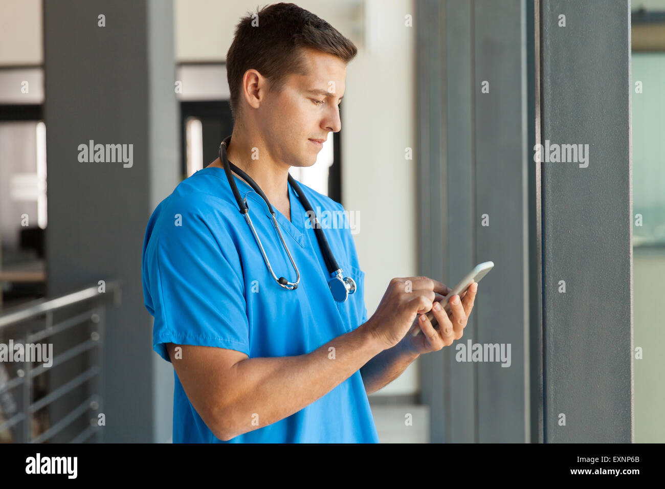 Professional with phone hi-res stock photography and images - Alamy