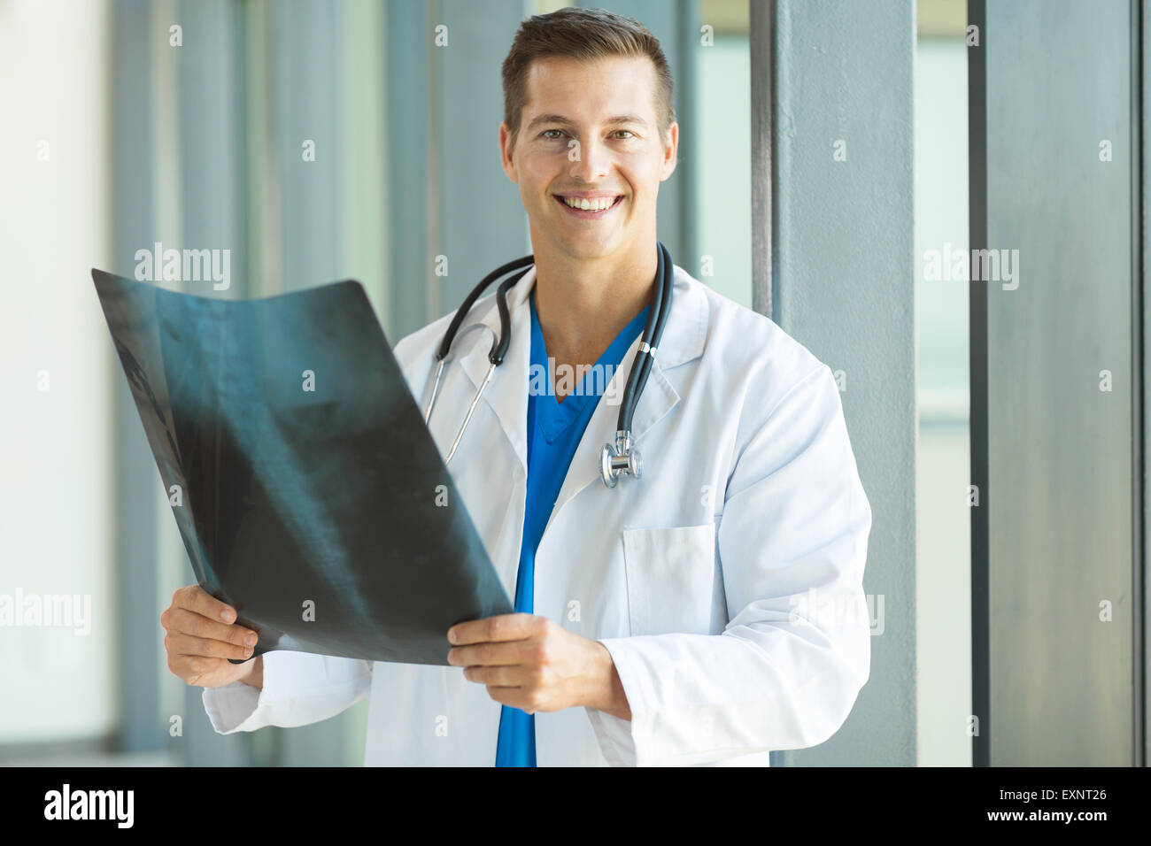 Man in ct scan hi-res stock photography and images - Alamy