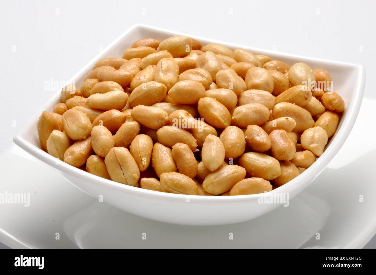 Salted roasted peanuts hi-res stock photography and images - Alamy