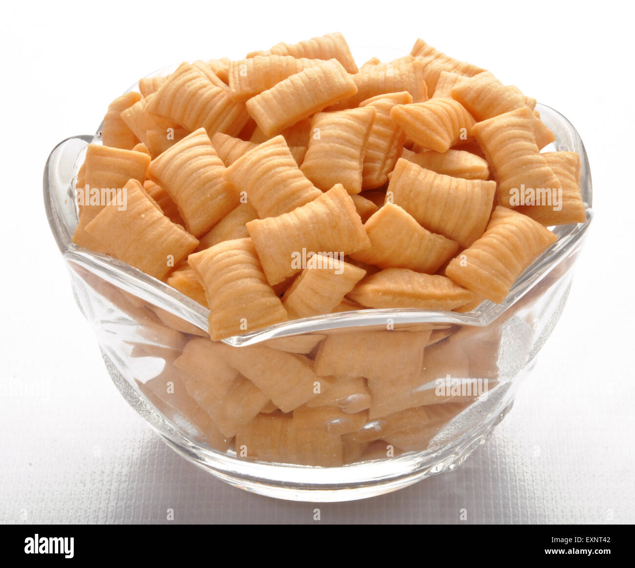 India snacks chips hi-res stock photography and images - Alamy