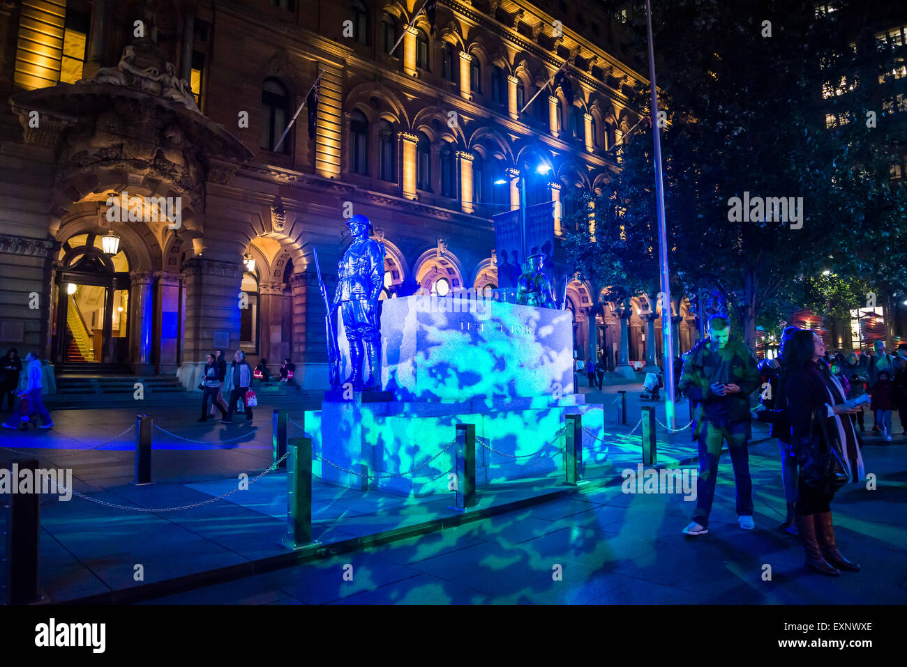 Vivid Festival, Light Installations and projections, Cenotaph, Marin ...