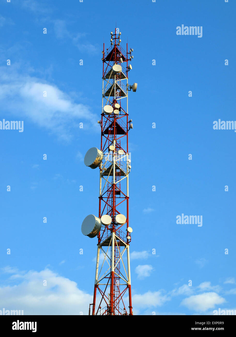 Derrick operator of cellular communication with the transmitter antenna ...
