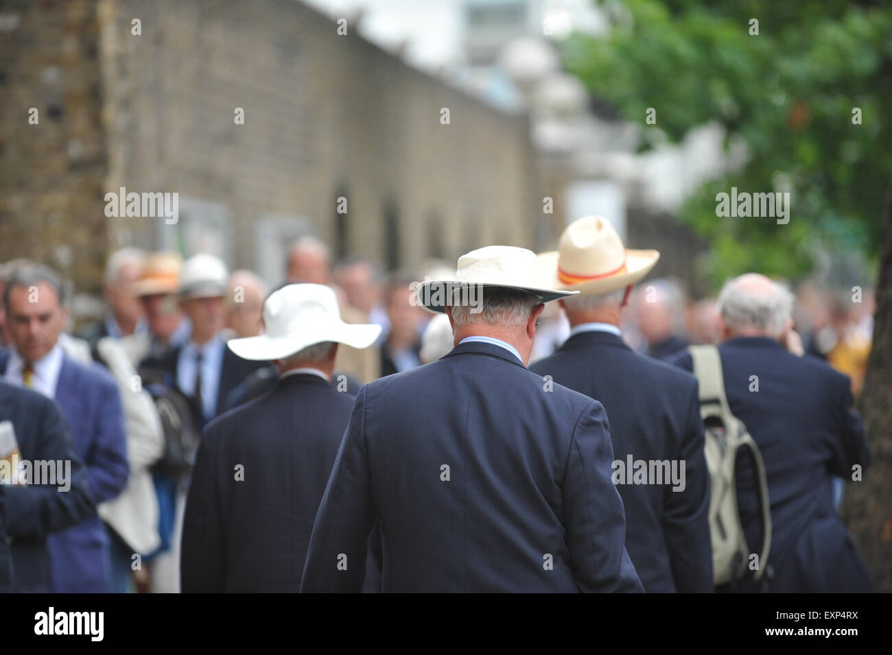 Lord's Test Cricket match queue members queuing Stock Photo - Alamy