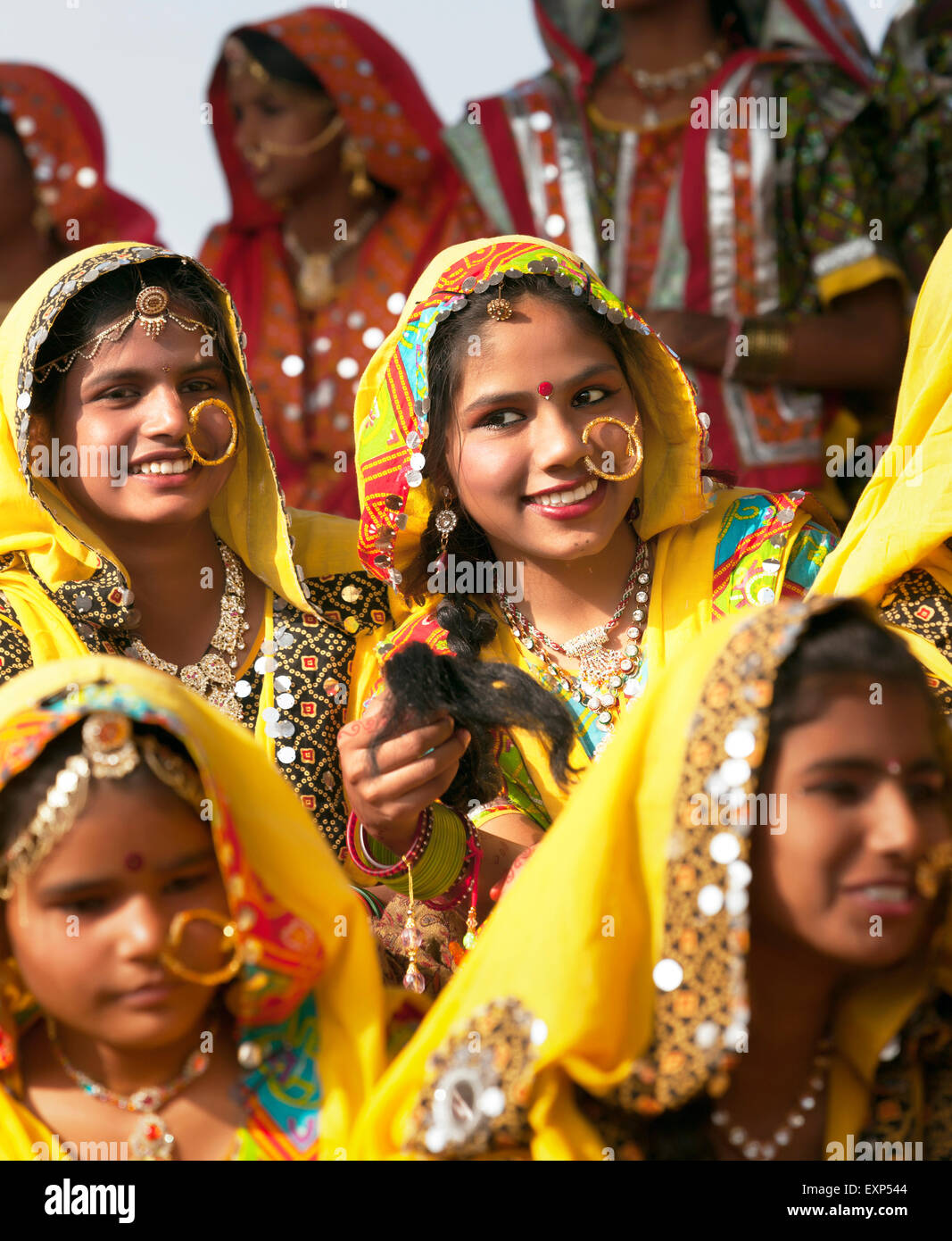 India pushkar girls rajasthan hi-res stock photography and images - Alamy