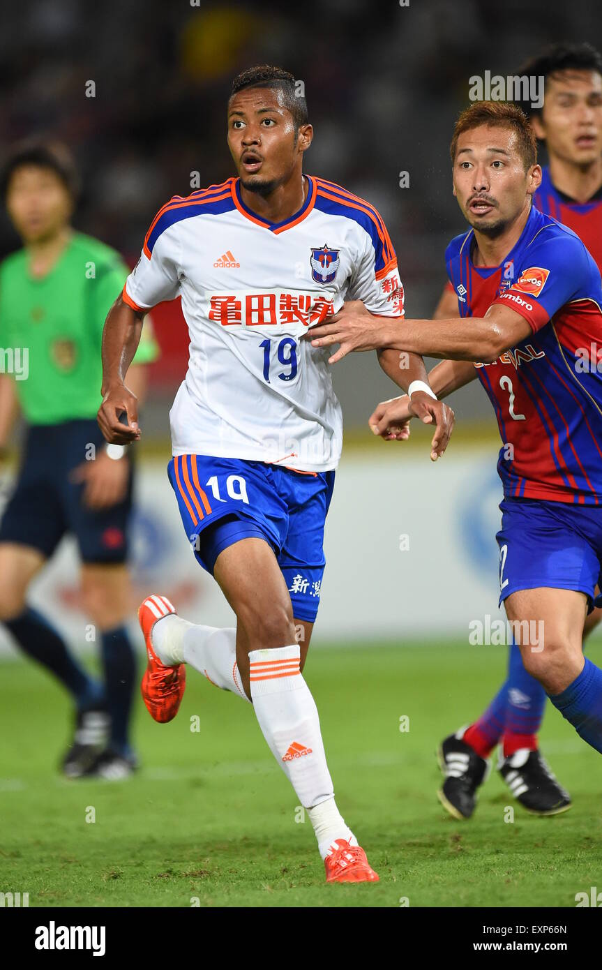 Tokyo, Japan. 15th July, 2015. Musashi Suzuki (Albirex), Yuhei Tokunaga ...